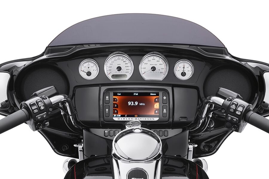 Harley Davidson Boom!Box 6.5GT Radio-Kit 76000512 | BOOM! Audio Stage ...